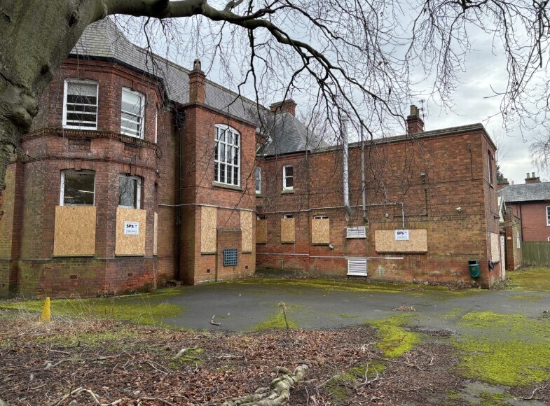 1A Pelham Rd, Grimsby, DN34 4SU - Fairlawn | LoopNet