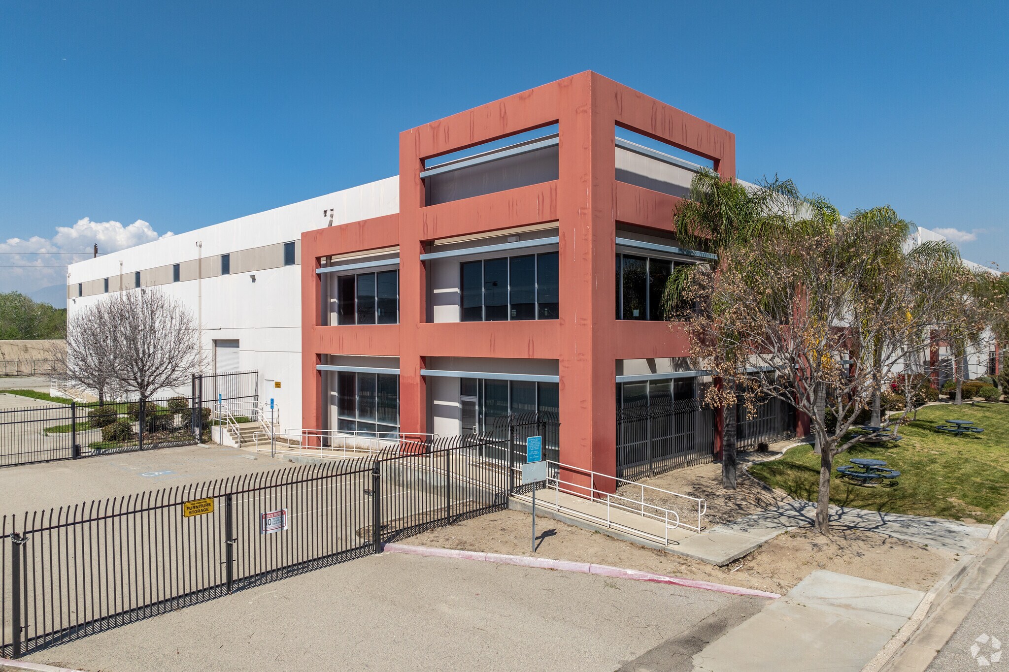 549 Rivera St, Riverside, CA 92501 - Industrial for Lease | LoopNet