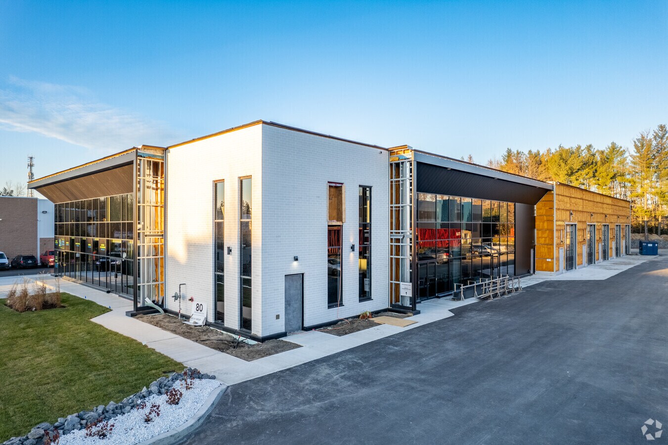 80 Rue Émilien-Marcoux, Blainville, QC J7C 0B5 | LoopNet