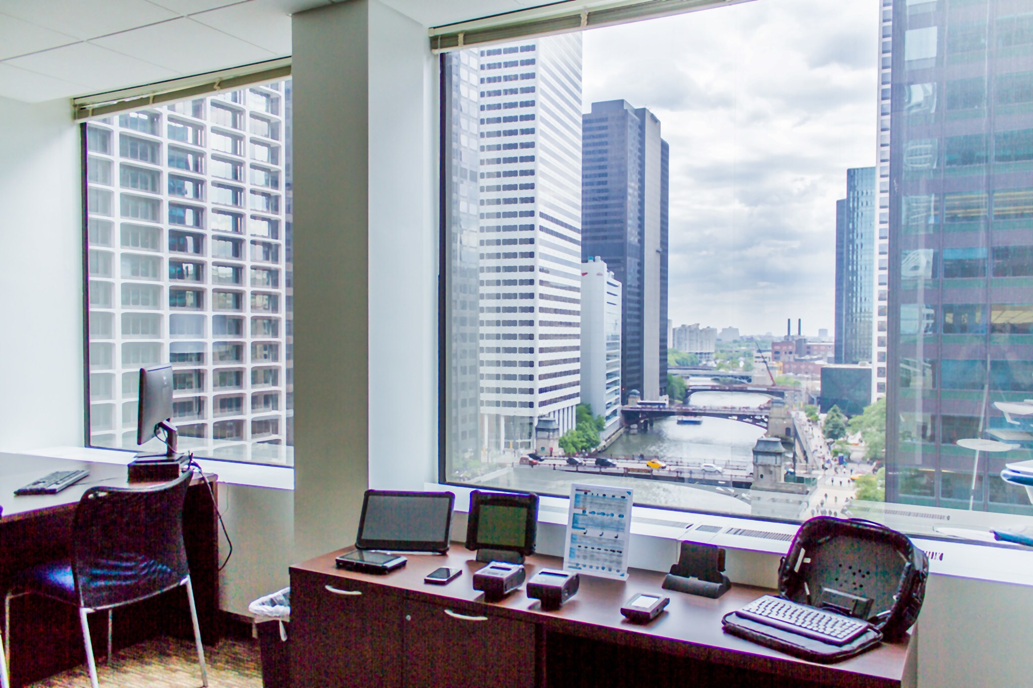 10 S Riverside Plz, Chicago, IL 60606 - 10 South Riverside Plaza | LoopNet