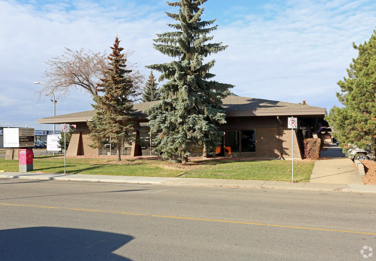 10203 178th St NW, Edmonton, AB T5S 1M3 | LoopNet