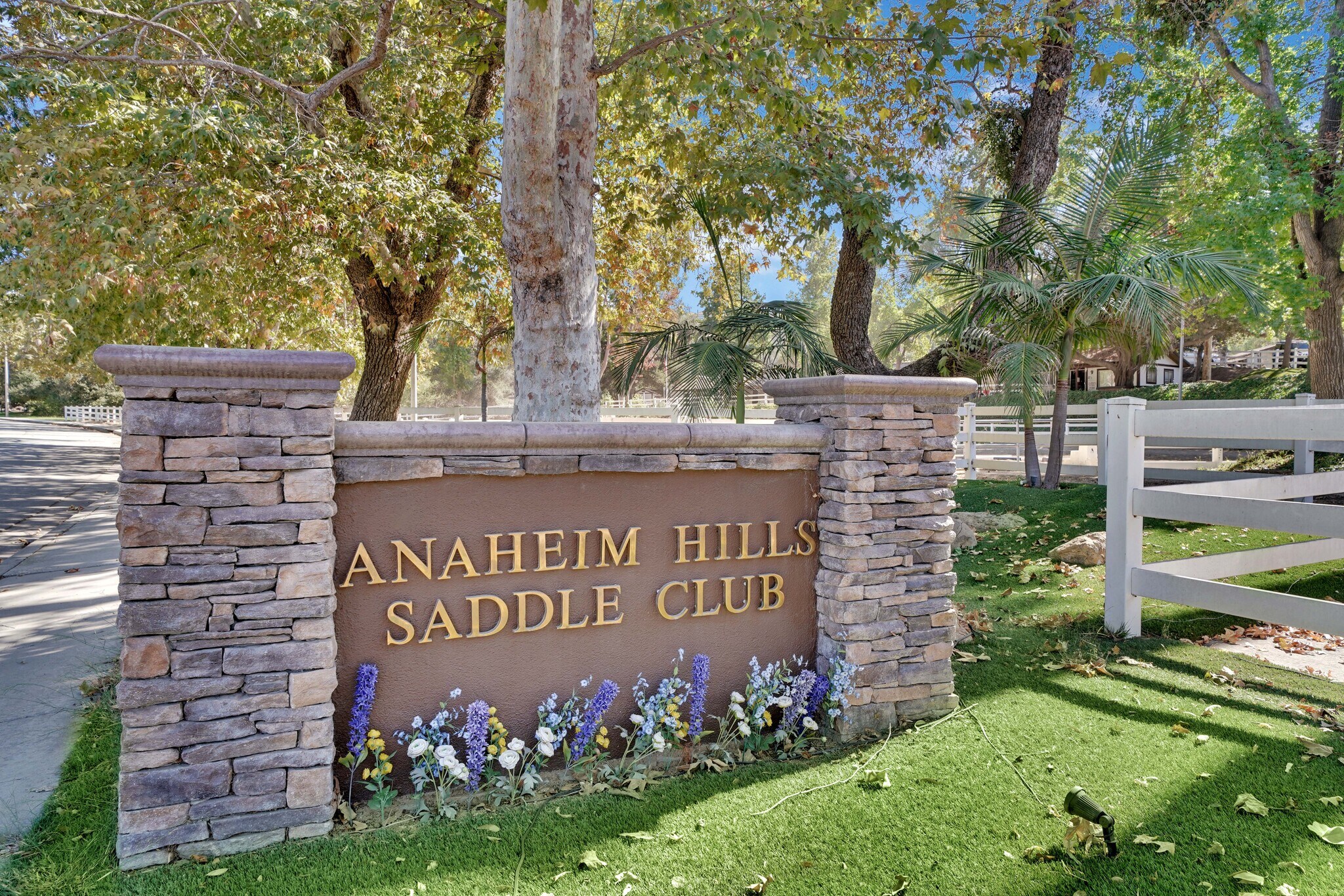 6352 E Nohl Ranch Rd, Anaheim, CA 92807 - Anaheim Hills Saddle Club ...