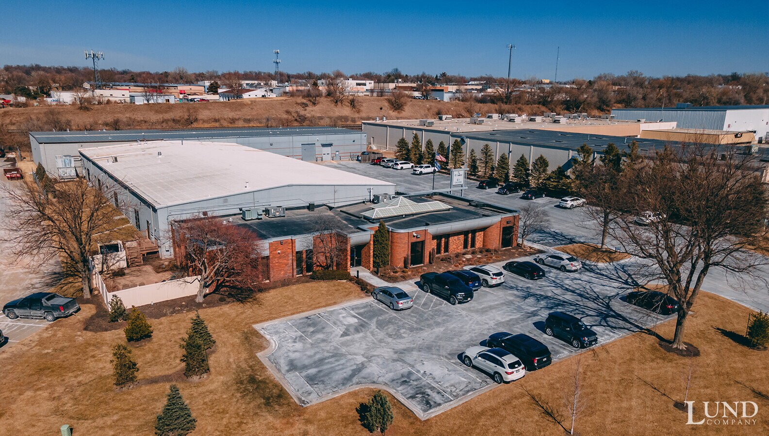 13808 F St, Omaha, NE 68137 | LoopNet