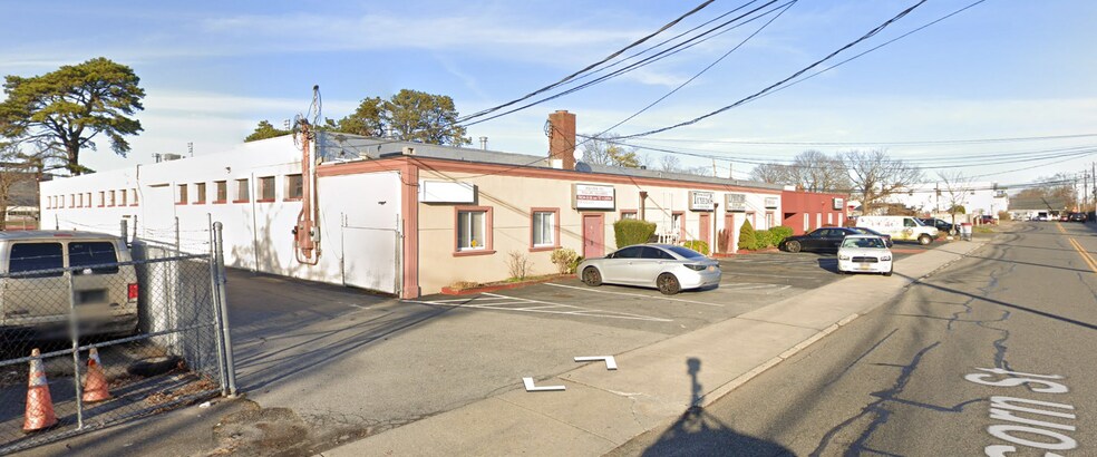 699 Acorn St, Deer Park, NY 11729 - Industrial for Sale | LoopNet
