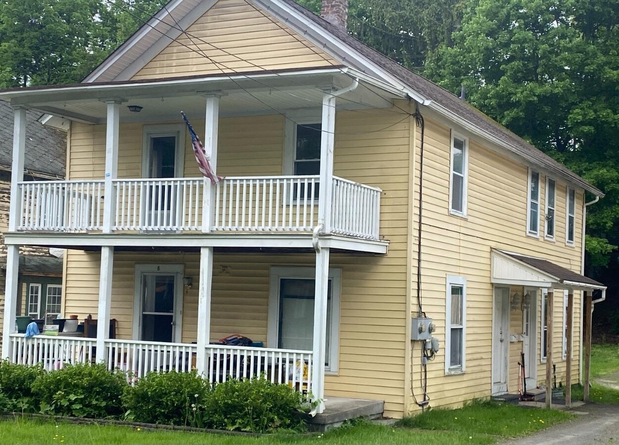 8 Rose Ave, Oneonta, NY 13820 | LoopNet