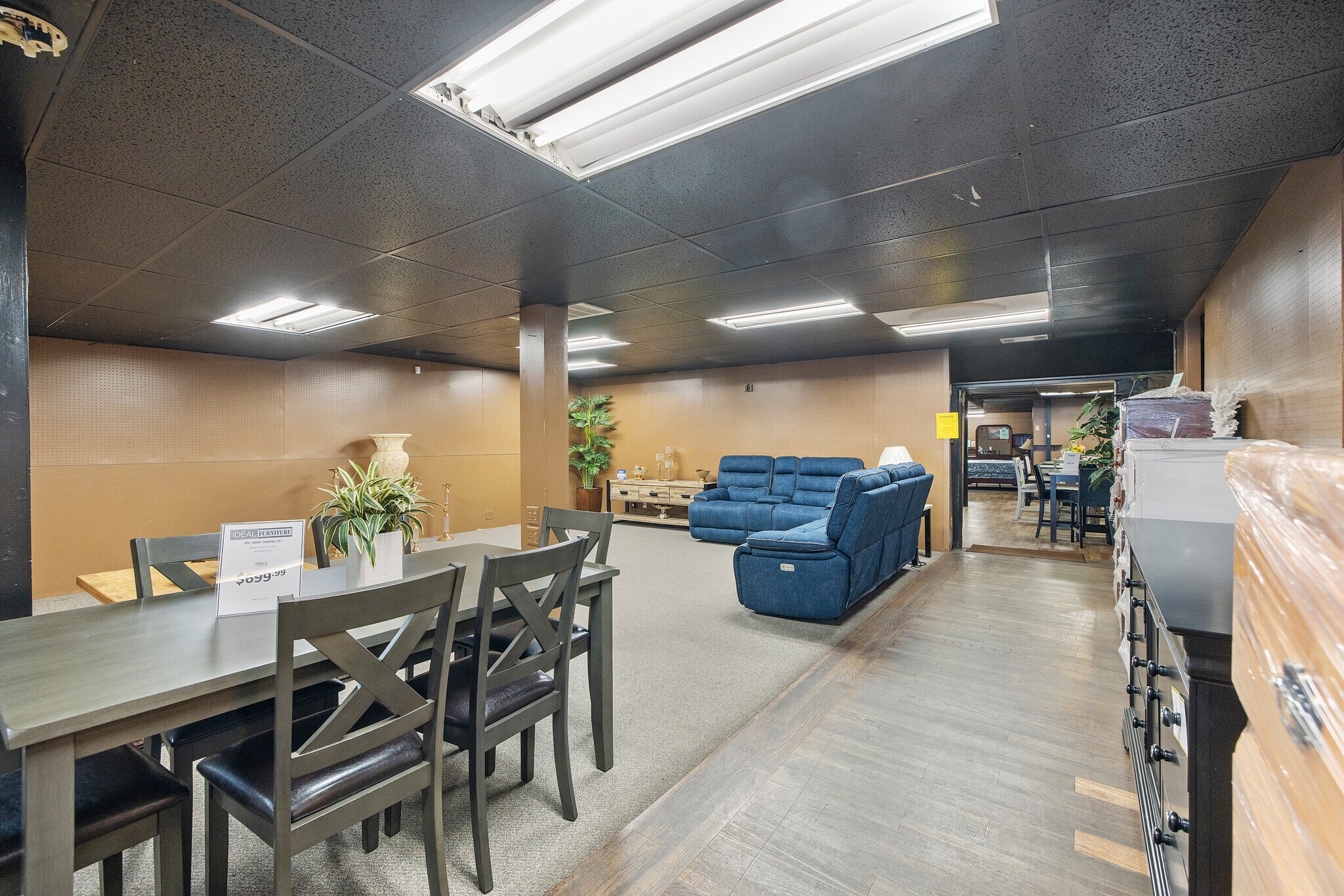 1255 G St, Reedley, CA 93654 - Retail for Sale | LoopNet