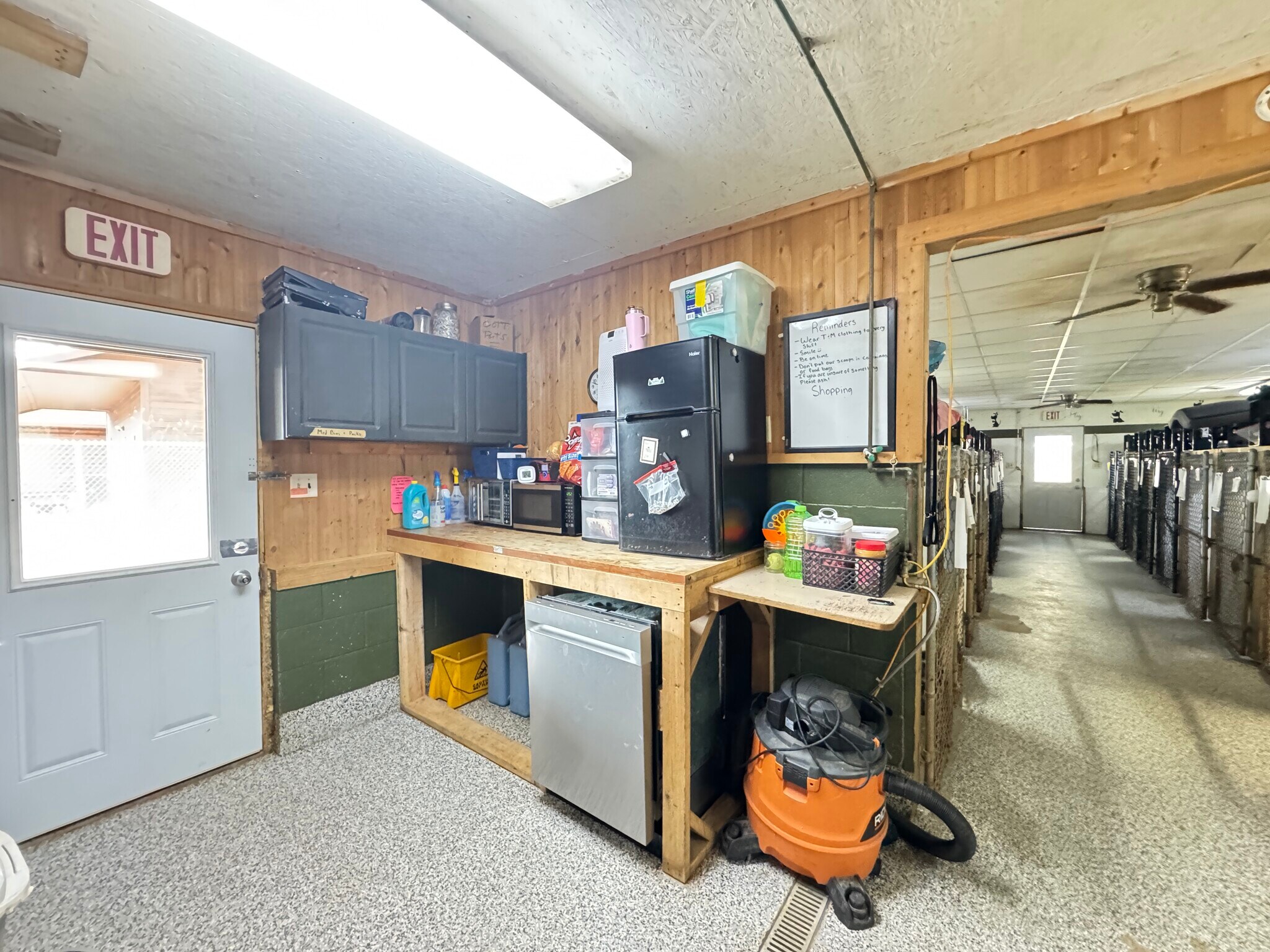 2350 Highway 17 S, Rhinelander, WI 54501 - T&M Kennels | LoopNet
