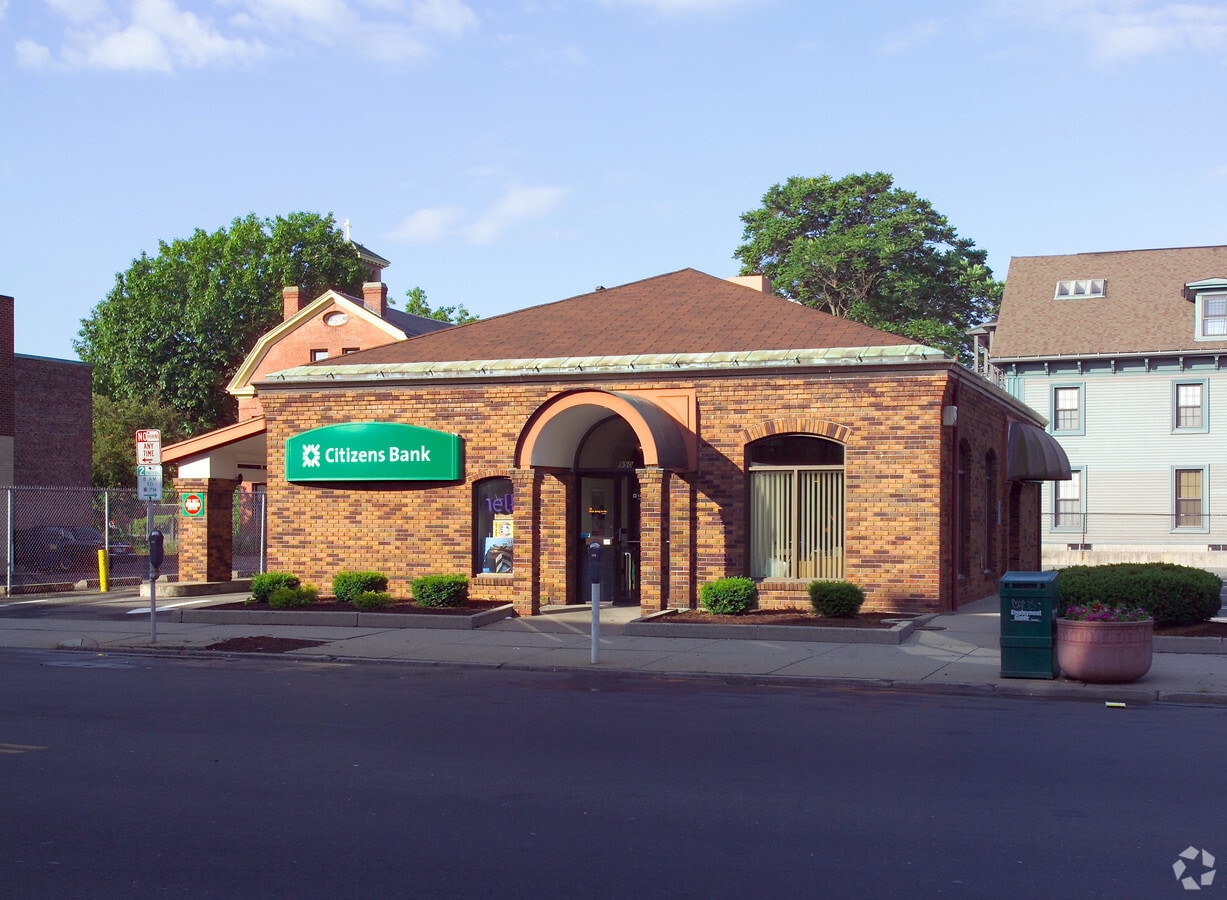 950 Main St, Springfield, MA 01103 | LoopNet