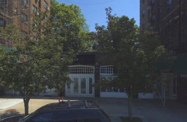 4 Station Plz, Woodmere, NY 11598 | LoopNet