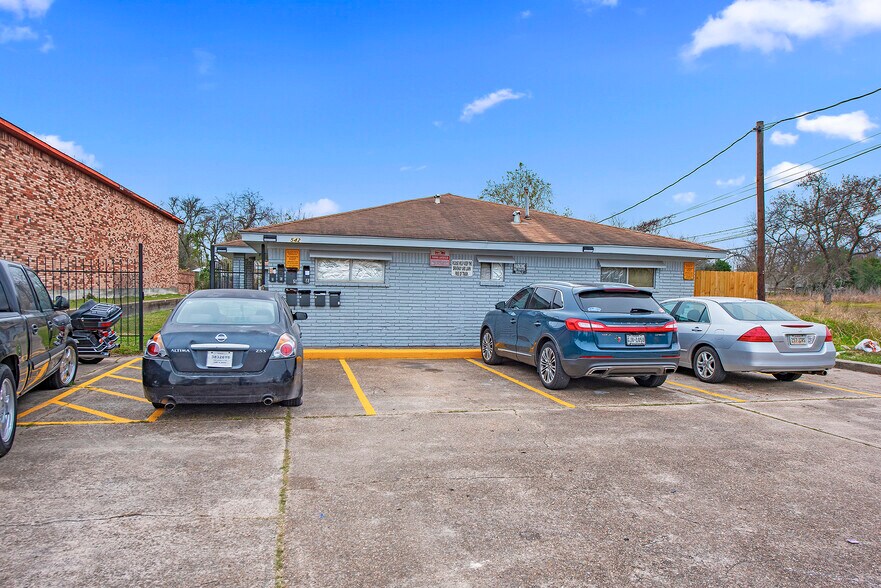 5425 Cavalcade St, Houston, TX 77026 - Multifamily for Sale | LoopNet