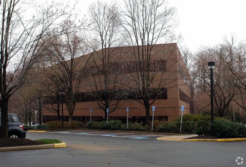 1895 Preston White Dr, Reston, VA 20191 - Office for Sale | LoopNet