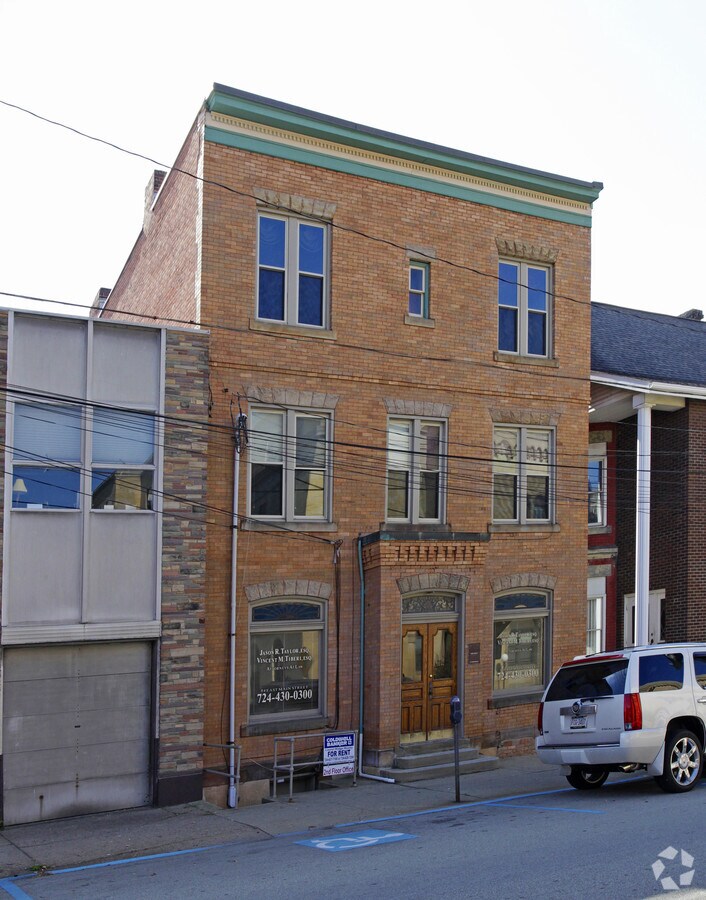 84 E Main St, Uniontown, PA 15401 | LoopNet