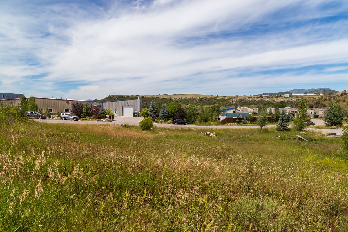 2642 Copper Ridge Cir, Steamboat Springs, CO 80487 | LoopNet