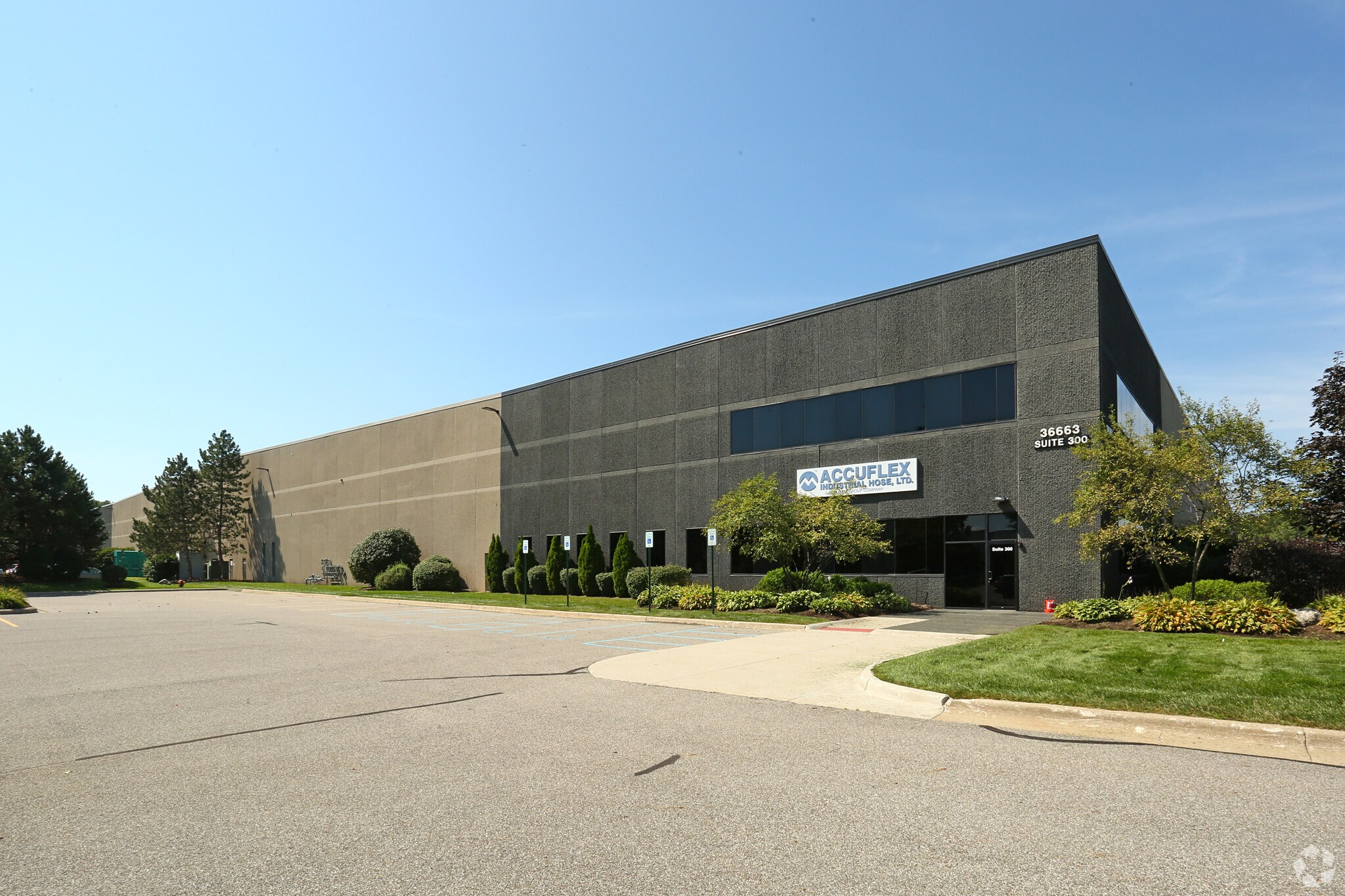 36663 Van Born Rd, Romulus, MI 48174 - RBC 3 | LoopNet