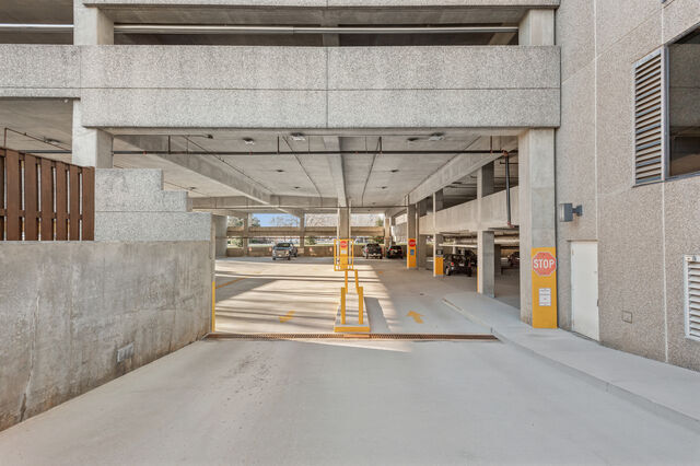 1950 Old Gallows Rd, Vienna, VA 22182 - Tycon Frederick Building | LoopNet