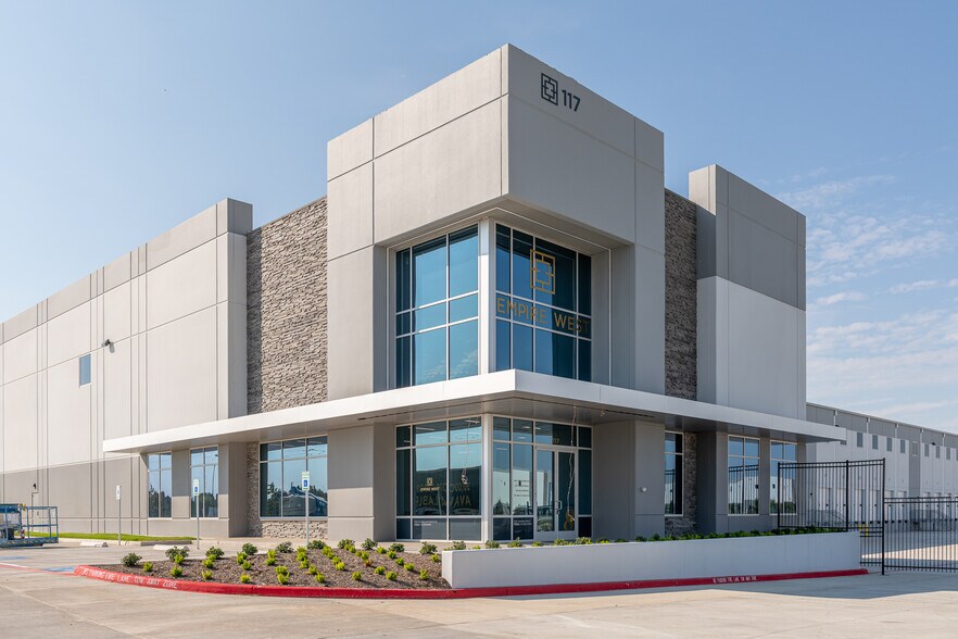 194 Commerce Center Dr, Buda, TX 78610 - Buda Commerce Center | LoopNet