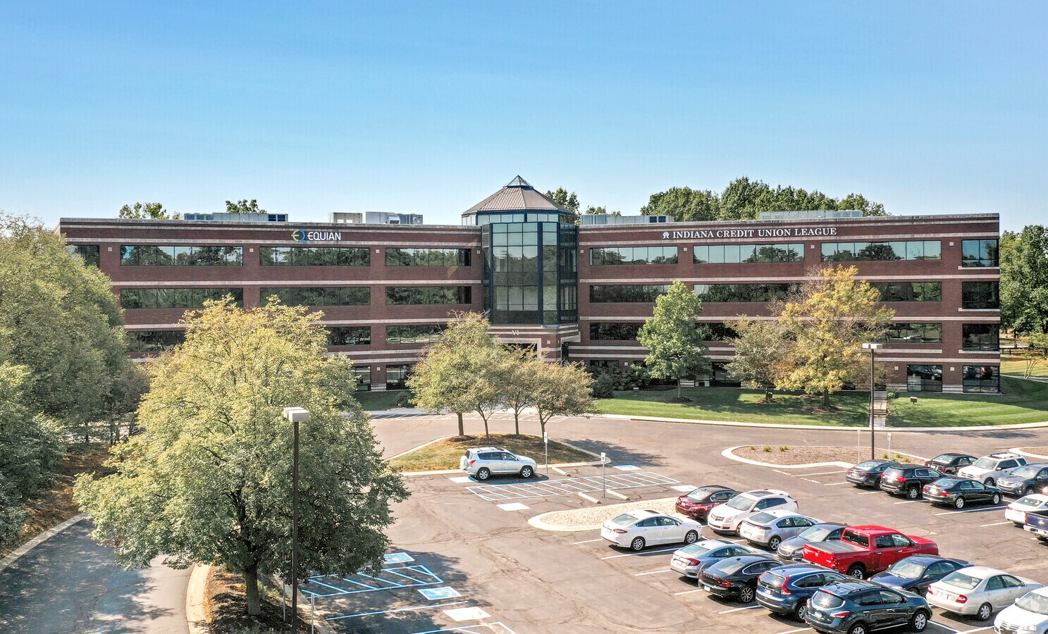 5975 N Castle Creek Pky, Indianapolis, IN 46250 | LoopNet