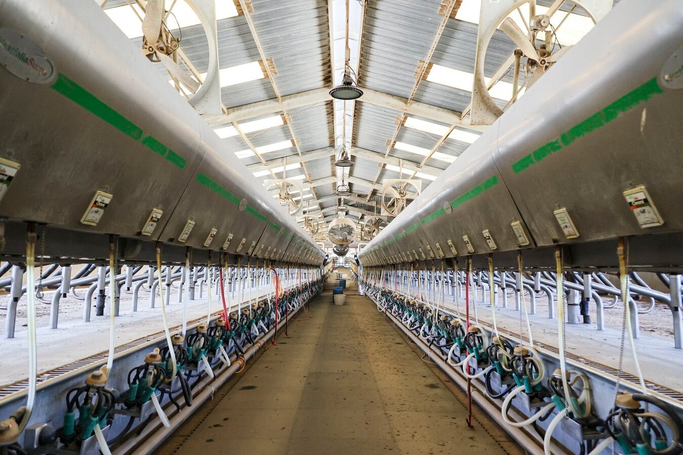 5612 Avenue 96, Corcoran, CA 93212 - +/-2,303.83 AC. Dairy & Land ...