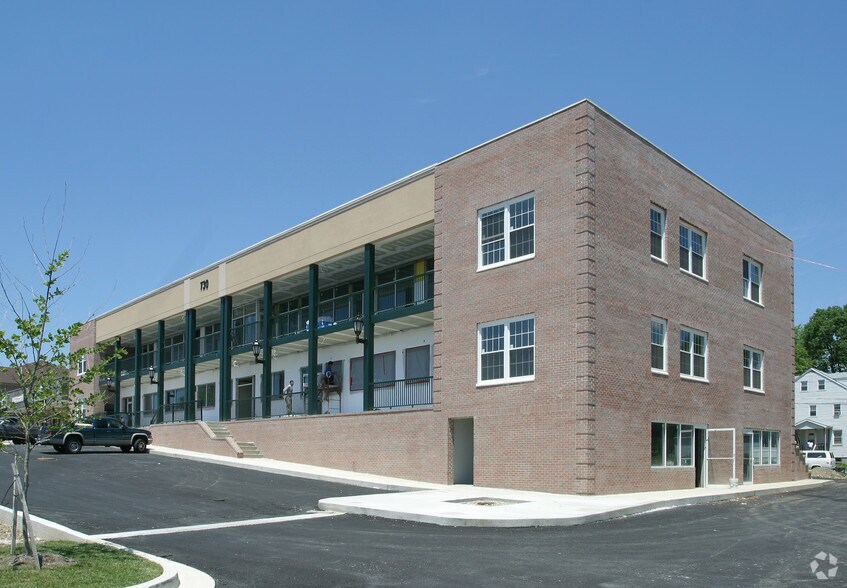 730 Frederick Rd, Baltimore, MD 21228 | LoopNet