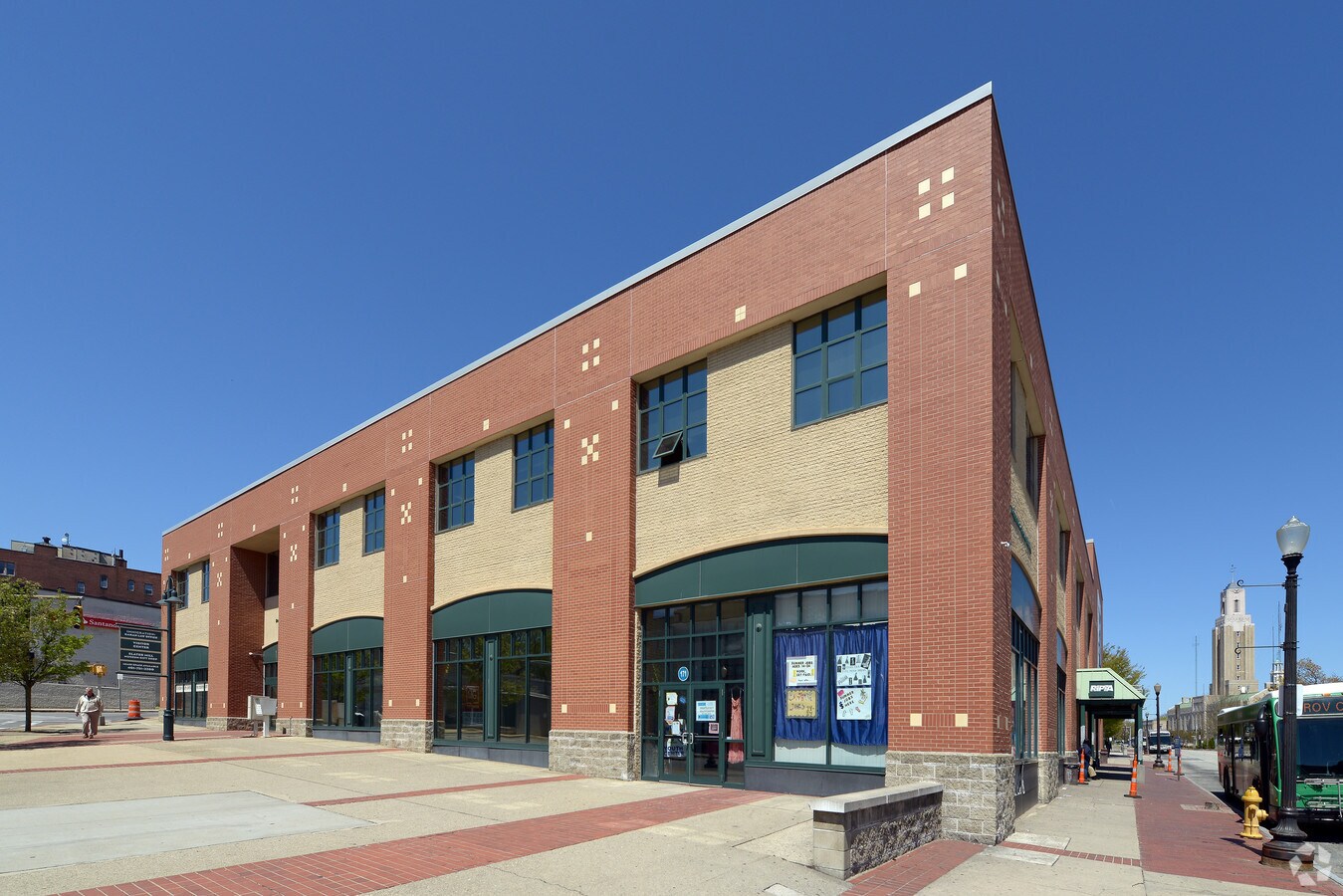 175 Main St, Pawtucket, RI 02860 | LoopNet