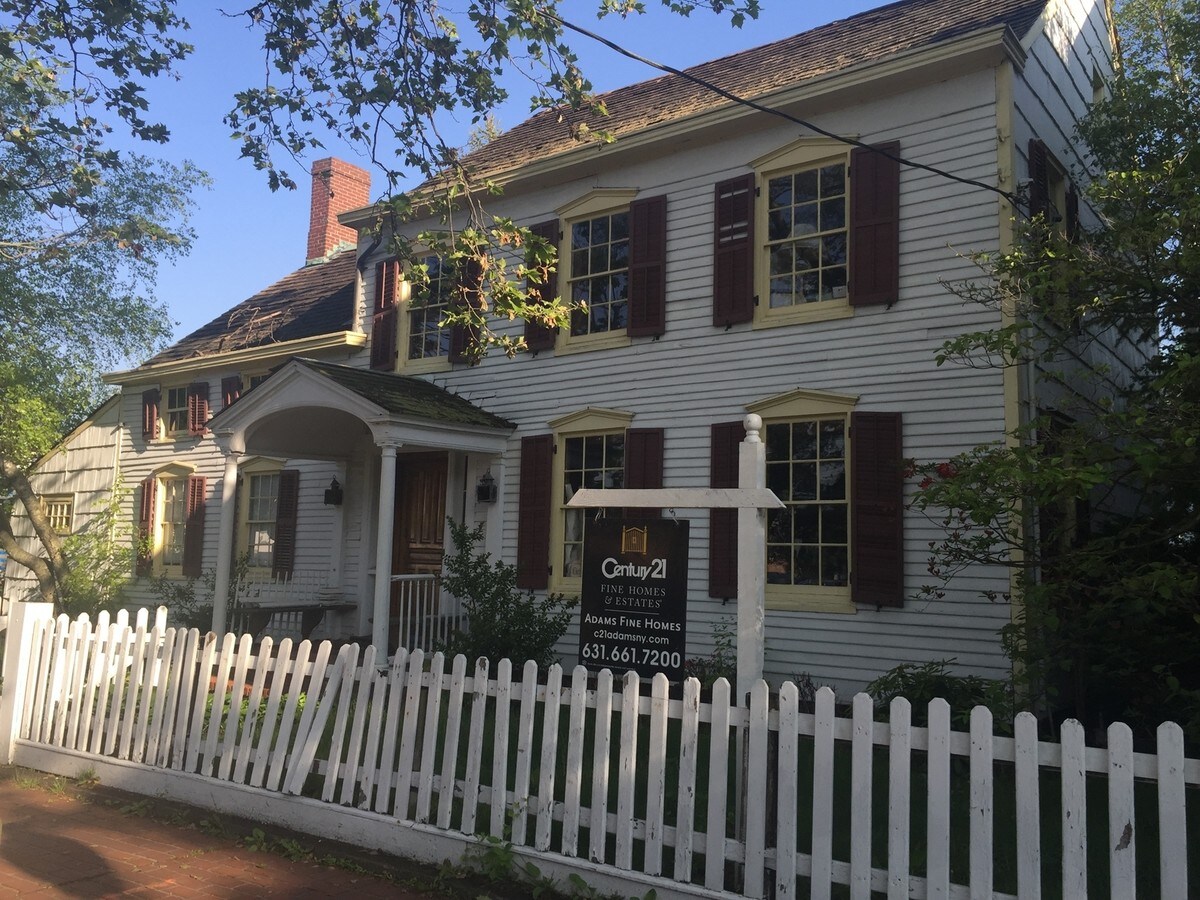 73 W Main St, Babylon, NY 11702 | LoopNet