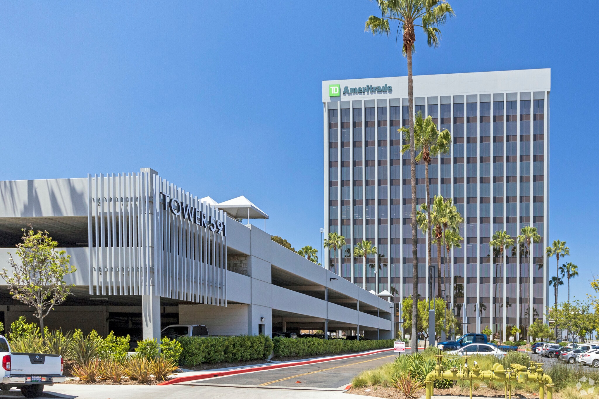 591 Camino de la Reina, San Diego, CA 92108 - Tower 591 | LoopNet