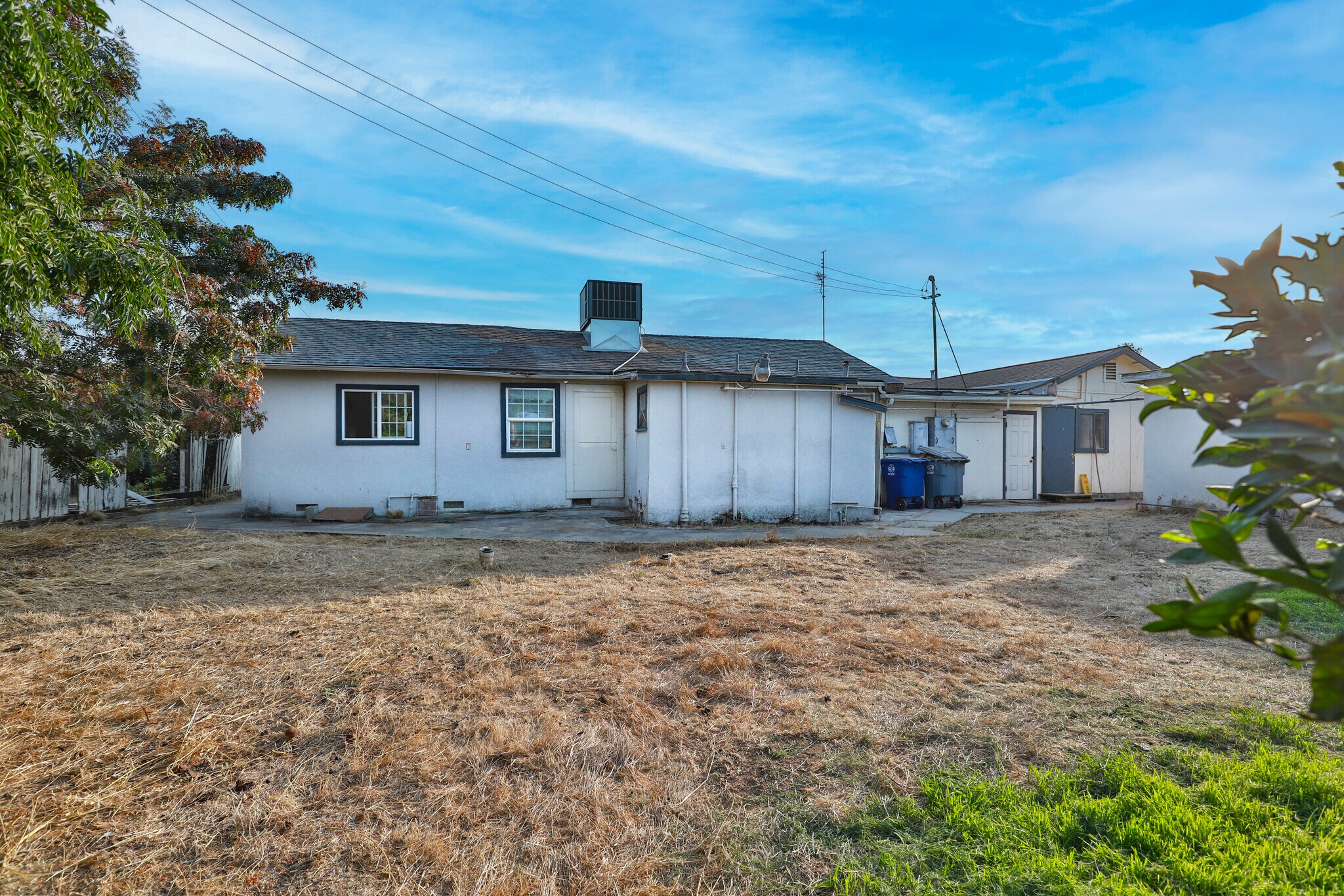 1590 E Dinuba Ave, Reedley, CA 93654 - Health Care for Sale | LoopNet