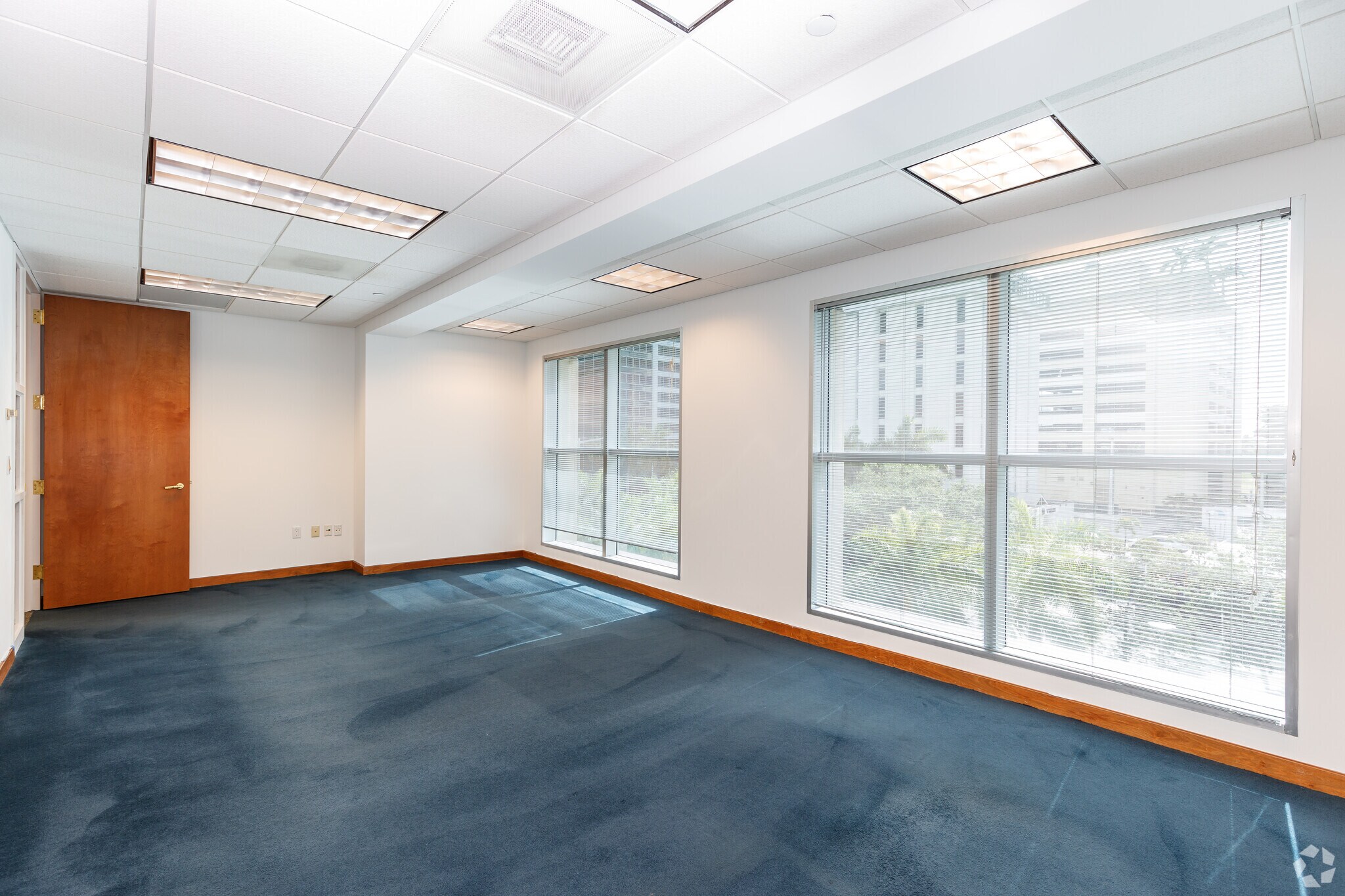 1401 Brickell Ave, Miami, FL 33131 - Banco Santander Building | LoopNet.com