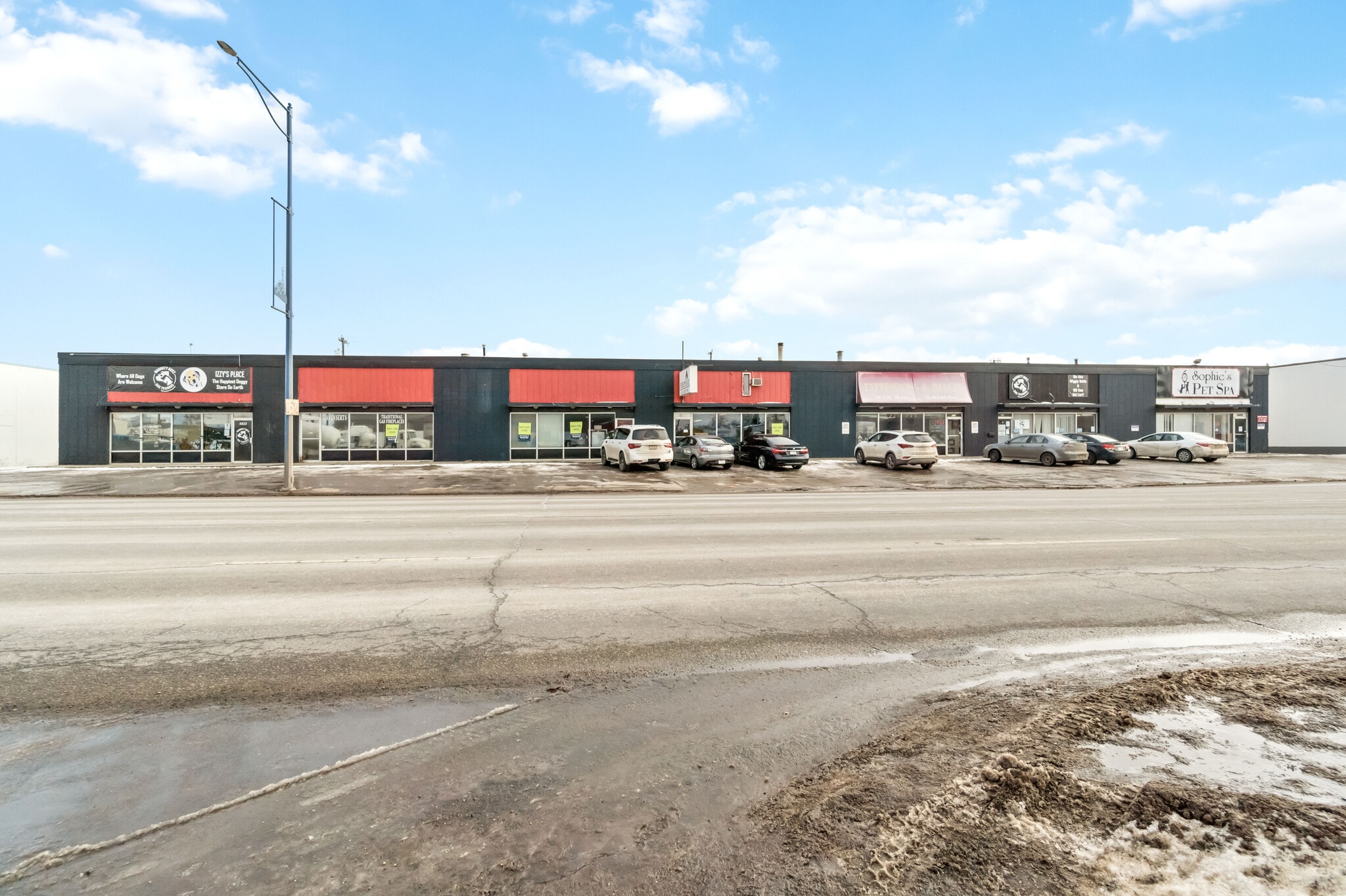 5817 Gateway Blvd NW, Edmonton, AB T6H 2H3 - Flex for Lease | LoopNet