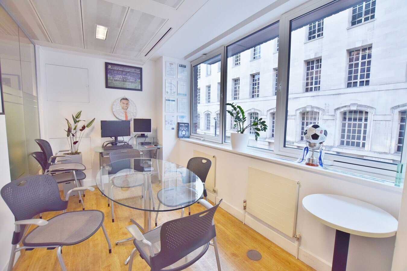 17 Godliman St, London, LND EC4V 5BD | LoopNet