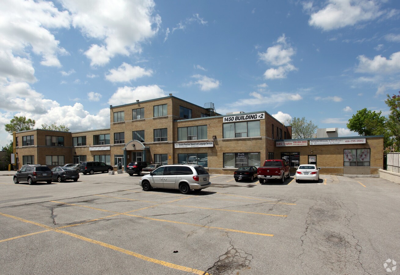 90 Northline Rd, Toronto, ON M4B 3E5 | LoopNet