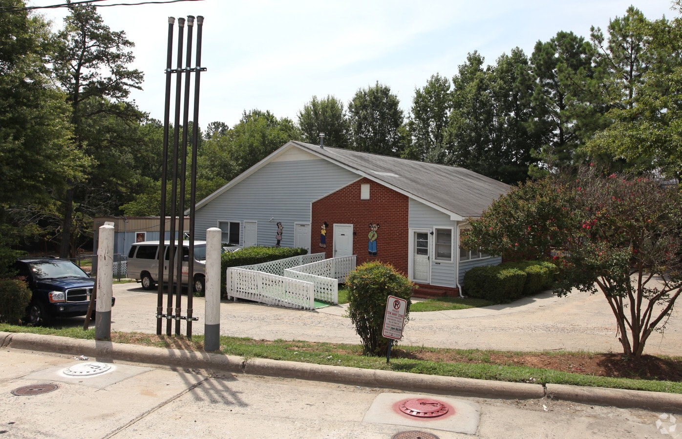 6442 N Tryon St, Charlotte, NC 28213 - Property Record | LoopNet