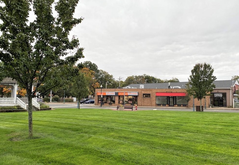 9 S Colony St, Wallingford, CT 06492 - Wallingford Center Plaza | LoopNet