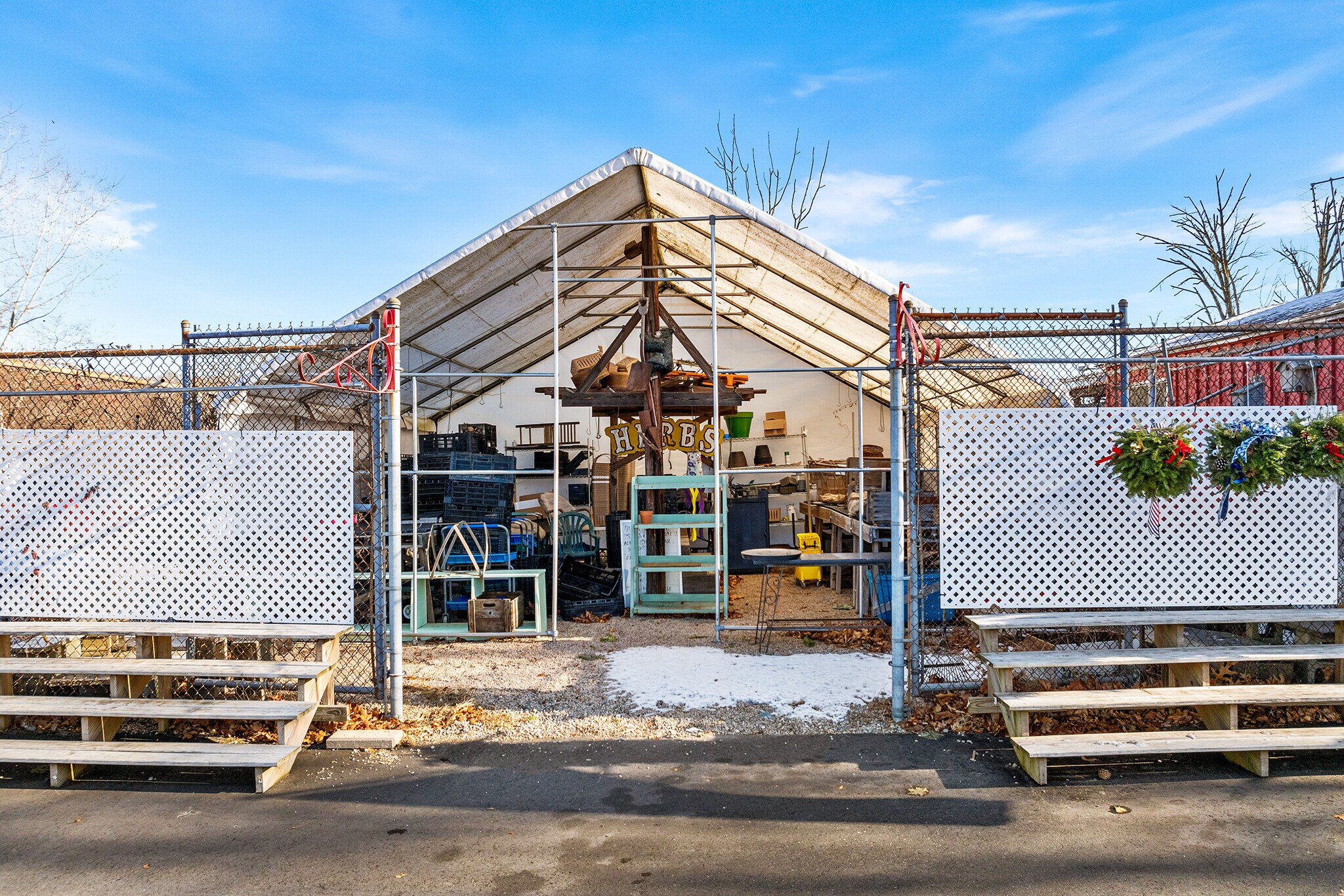 1105 Route 32, Uncasville, CT 06382 - Herb's Country Store | LoopNet