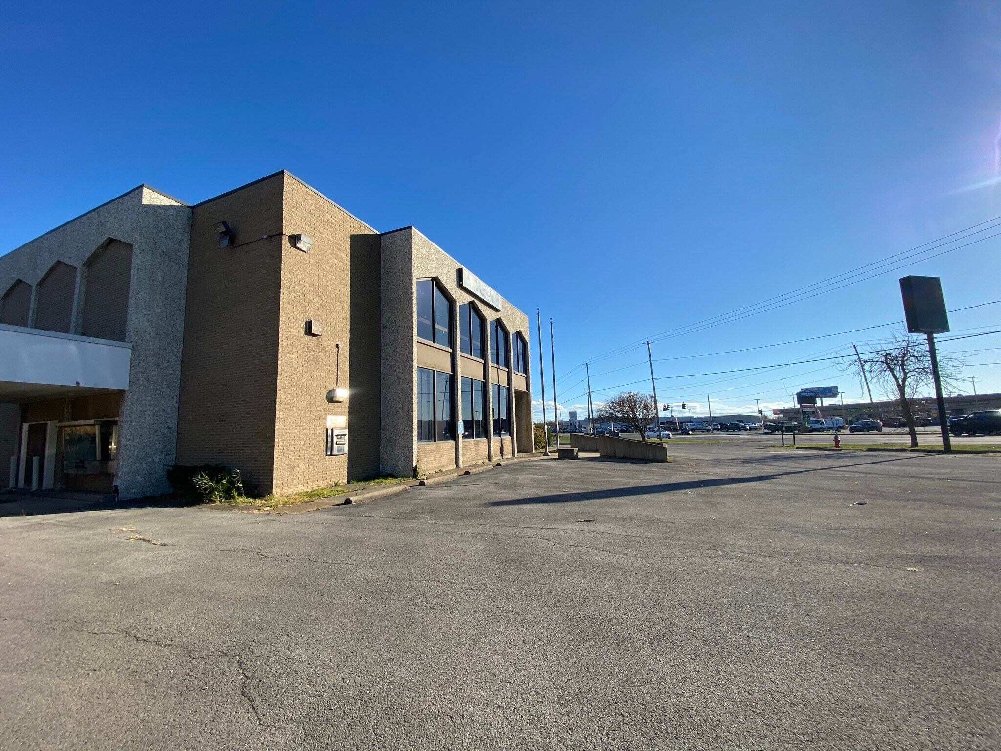 2443 Military Rd, Niagara Falls, NY 14304 - Retail for Sale | LoopNet