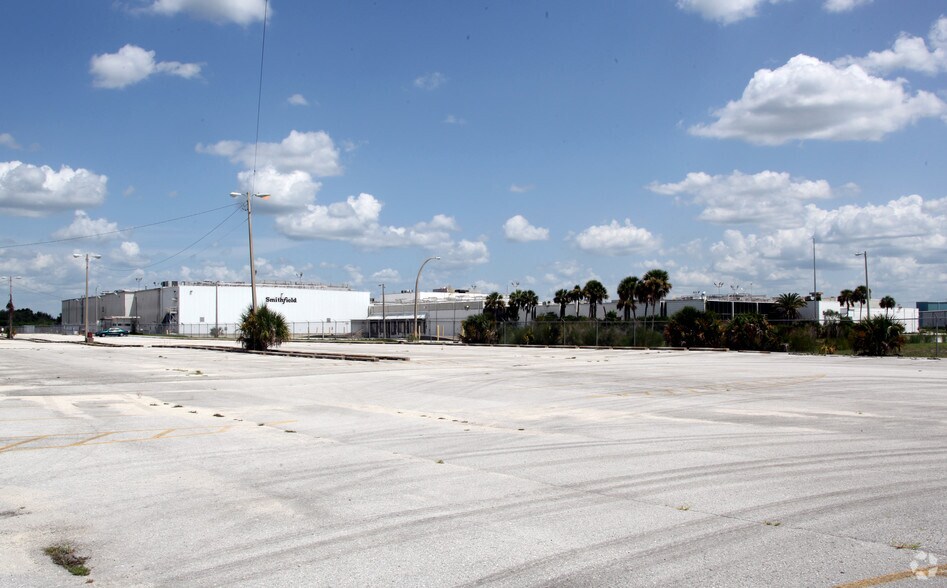 4611 Lykes Rd, Plant City, FL 33566 | LoopNet