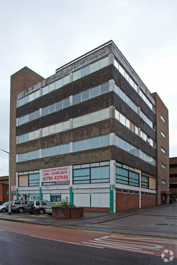 Market St, Bracknell, RG12 1JG | LoopNet