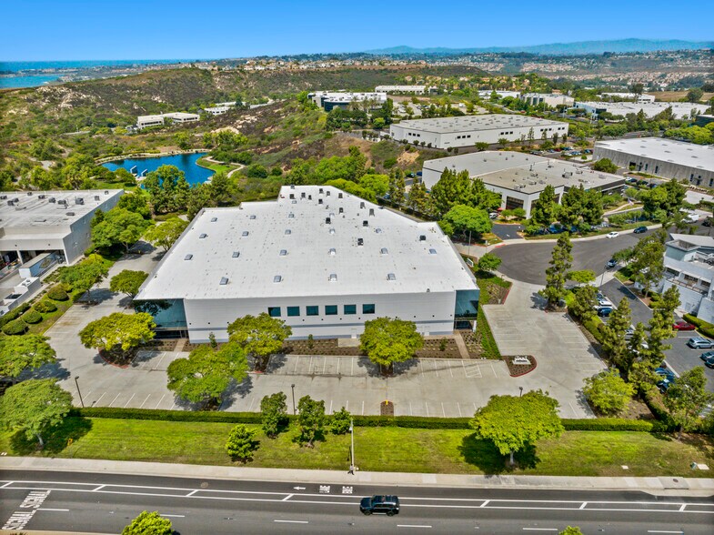 5810 Van Allen Way, Carlsbad, CA 92008 - Flex for Lease | LoopNet