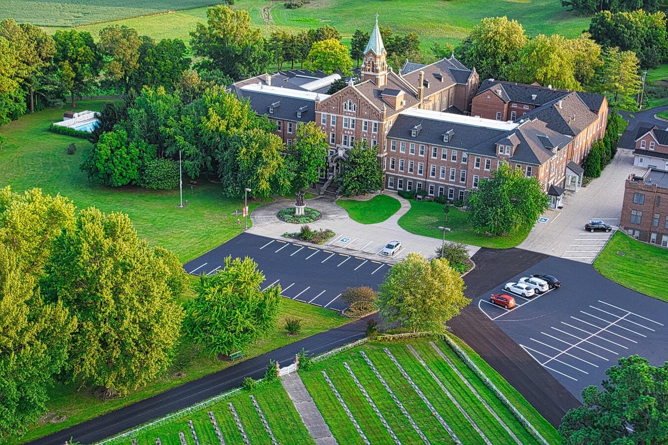 2 Pioneer Ln, Ruma, IL 62278 - Ruma Center - Former Convent and Retreat | LoopNet