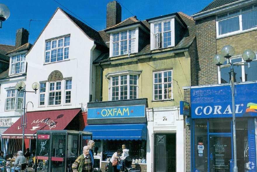 7-7A High St, Horley, RH6 7BE | LoopNet