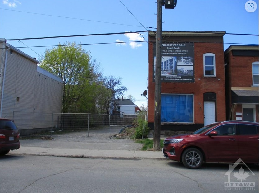 360 Booth Street, Ottawa, ON K1R 7K4 | LoopNet
