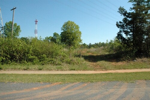 104-108 Kirksey Dr, Greenwood, SC 29648 | LoopNet