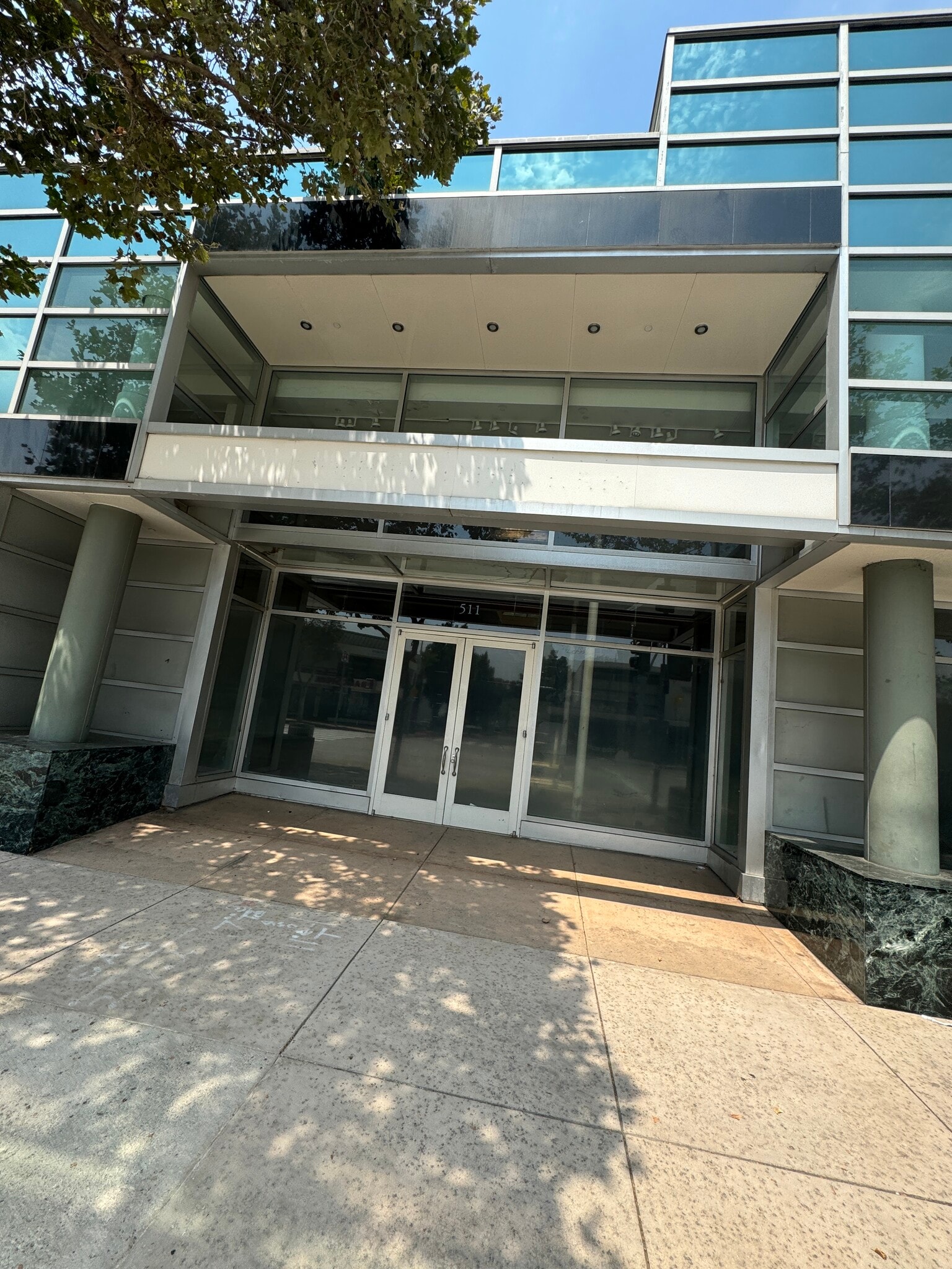 495-505 S Lake Ave, Pasadena, CA 91101 - South Lake Pasenda Shopping ...