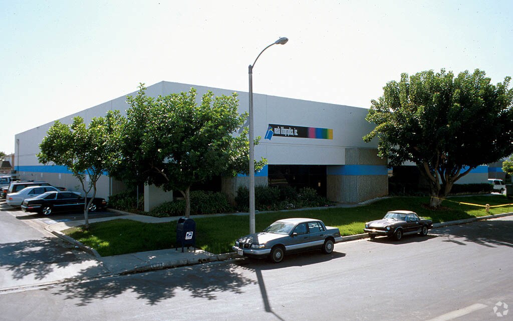 6032 Triangle Dr, Commerce, CA 90040 | LoopNet