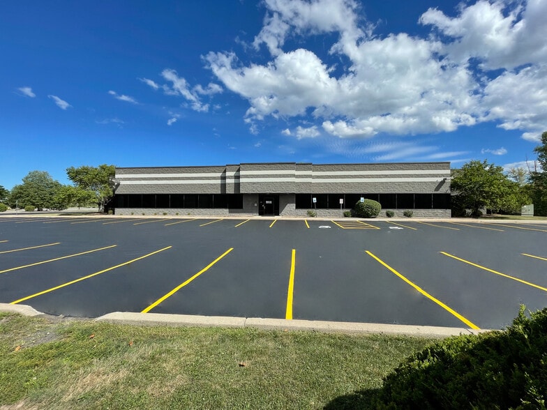 75 Josons Dr, Rochester, NY 14623 | LoopNet