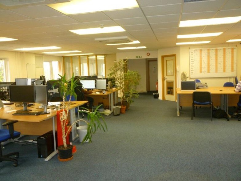 Pynes Hill, Exeter, DEV EX2 5AZ - Discovery House | LoopNet