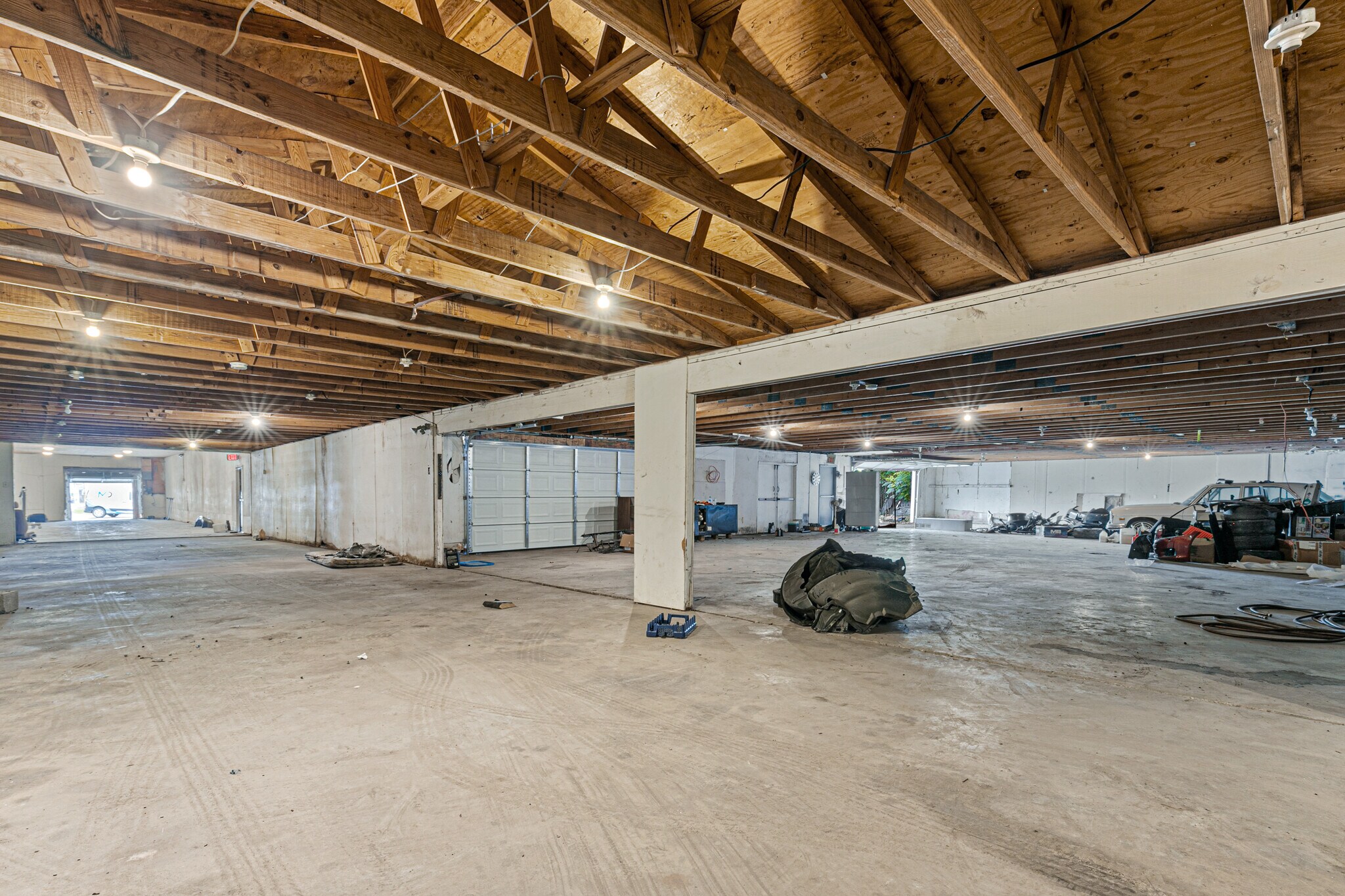 11448 Reeder Rd, Dallas, TX 75229 - Flex for Sale | LoopNet