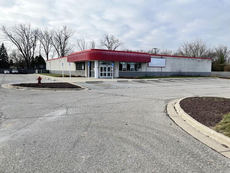 2822 E Maple Rd, Troy, MI 48083 | LoopNet