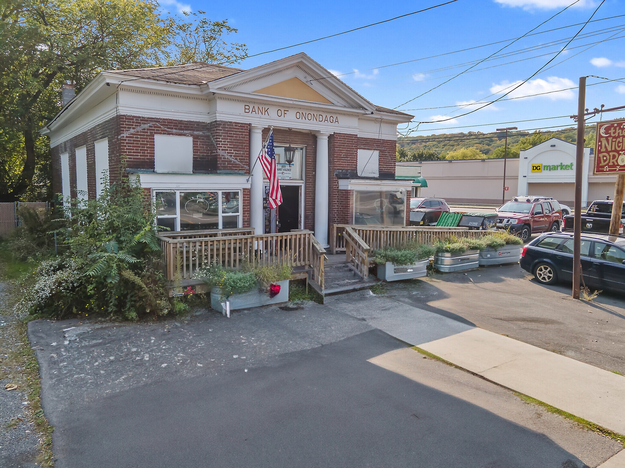 363 W Seneca Tpke, Syracuse, NY 13207 - Retail for Sale | LoopNet