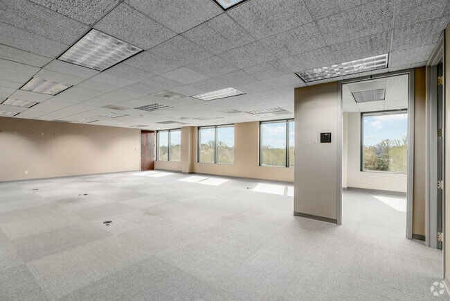 Stream Realty Partners, LP - Dallas Commercial Listings & Brokers | LoopNet